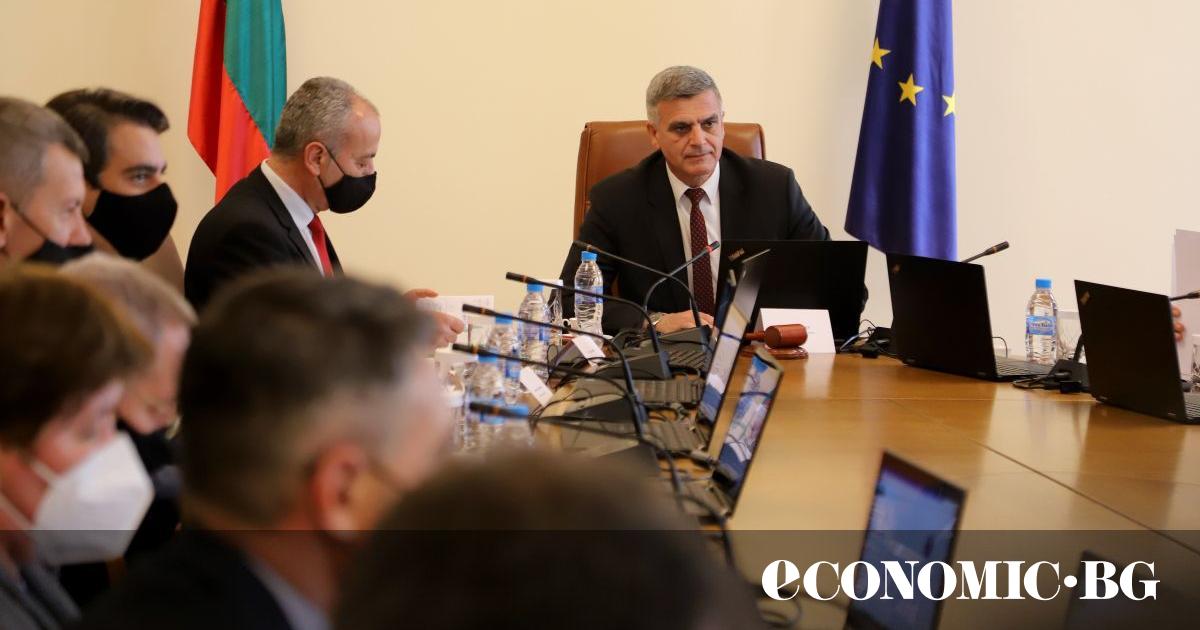 МС прие пожизнения ТЕЛК за близо 100 заболявания