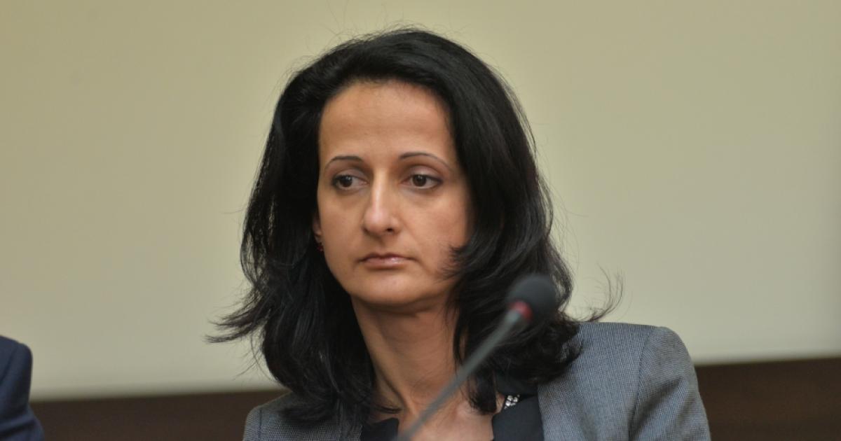Правителството предложи Карина Караиванова за български представител в ЕБВР